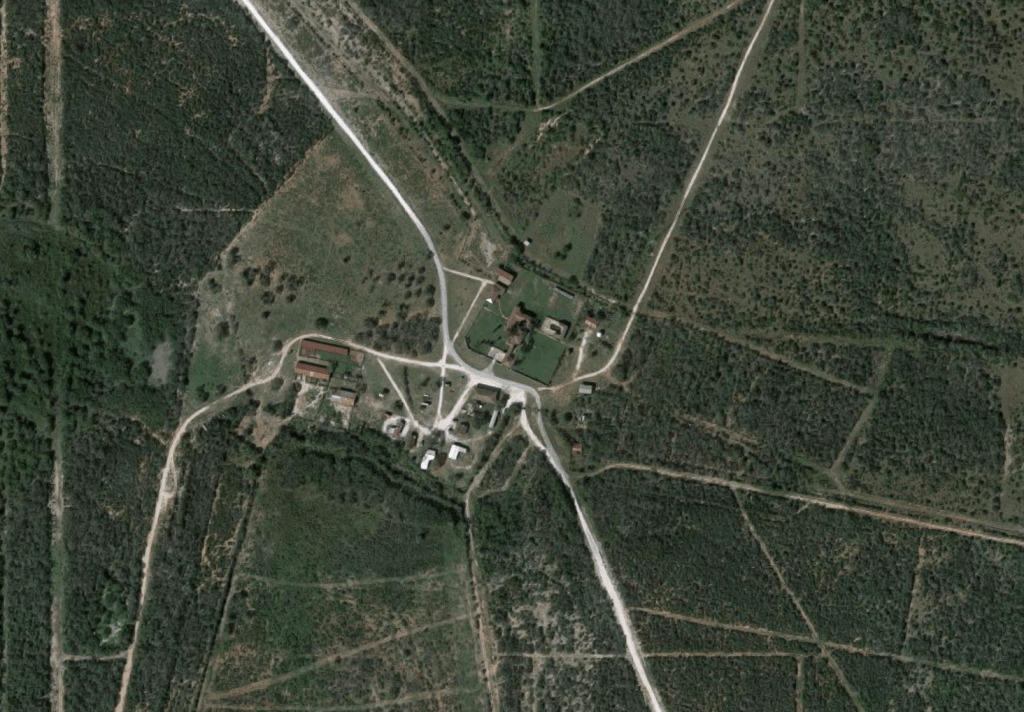 George Parr’s Ranch – Fix the Bus