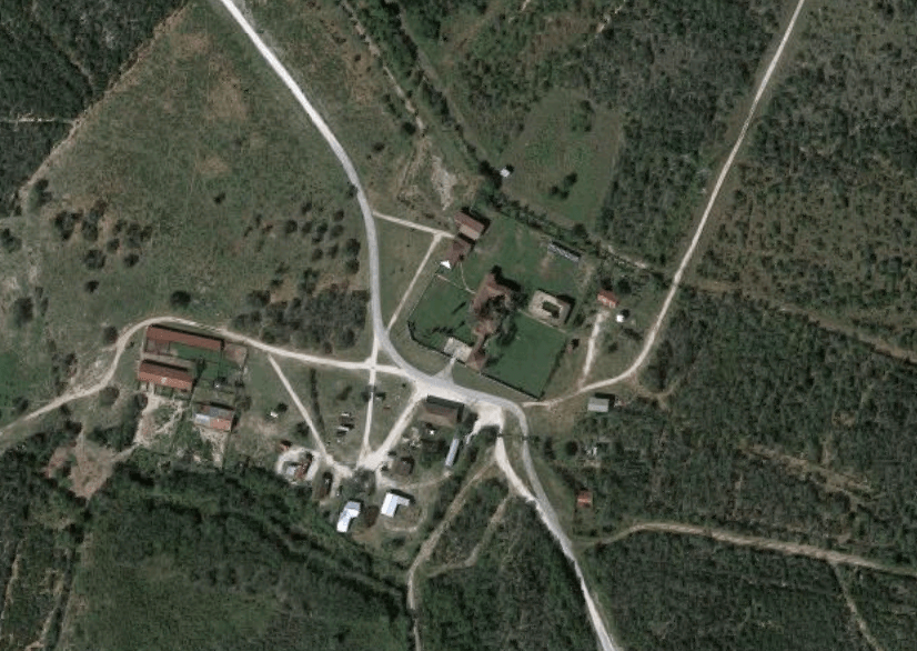 George Parr’s Ranch – Fix the Bus